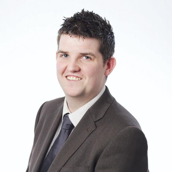 Maximise your impact on LinkedIn - Premium