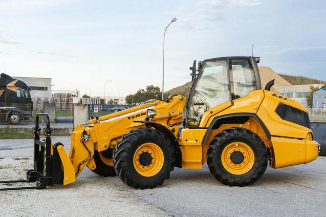 McCarthy reveals selection of Italian-built Venieri loaders at ...